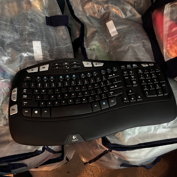 Logitech | Computers, Laptops & Parts | Logitech K35 Comfort Wave ...